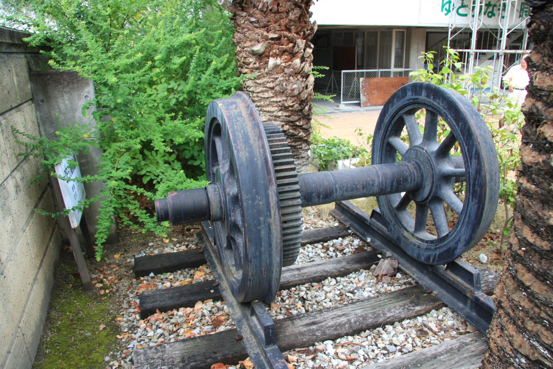 【保存車両】DF50動輪 | 国鉄 四国のDF50 1980年代の写真から