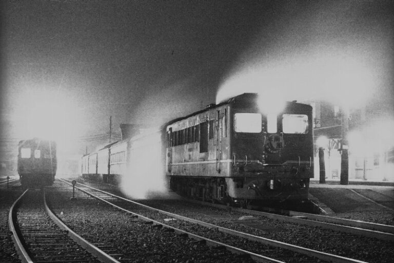 1981年3月 土讃線客車列車DF50からDE10へ置換 | 国鉄 四国のDF50 1980年代の写真から