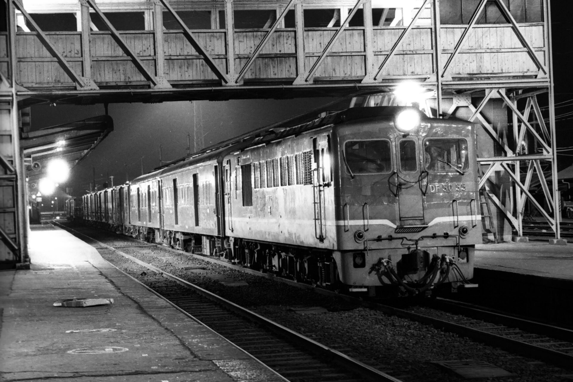 1981年3月 土讃線客車列車DF50からDE10へ置換 | 国鉄 四国のDF50 1980年代の写真から